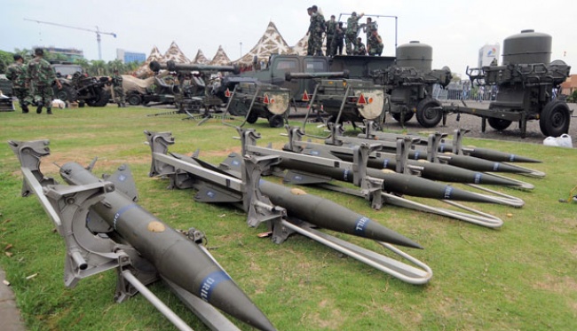 Persiapan Pameran Peralatan Tempur TNI AD | tempo.co