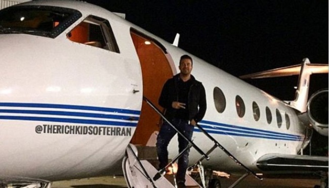 Anak-anak Kaum Elit Iran Pamer Kekayaan | tempo.co