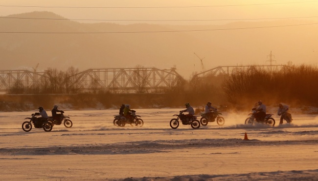 Kemeriahan Olahraga Sepeda Motor di Festival Winter Virage | tempo.co