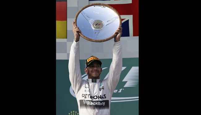 Lewis Hamilton Juarai Grand Prix F1 Australia 2015 | tempo.co