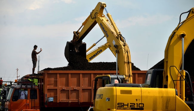 Jokowi Hapus Limbah Batu Bara dari Kategori Berbahaya, Walhi: Logika Pemerintah Rusak | tempo.co