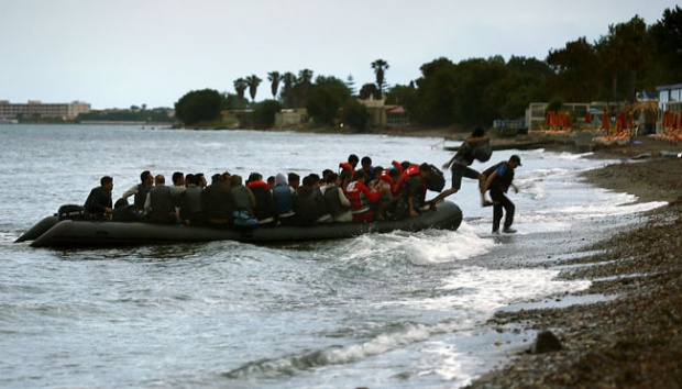 Photos: Afghan Immigrants Land on the Greek Island of Kos - foto En ...