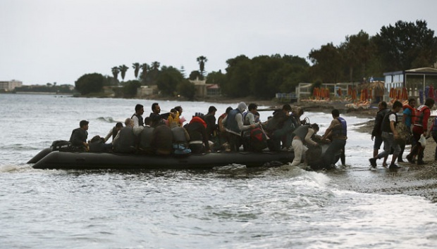 Photos: Afghan Immigrants Land on the Greek Island of Kos - foto En ...