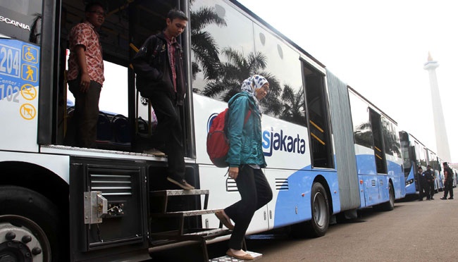 Begini Tampilan Bus Transjakarta Merek Scania | tempo.co