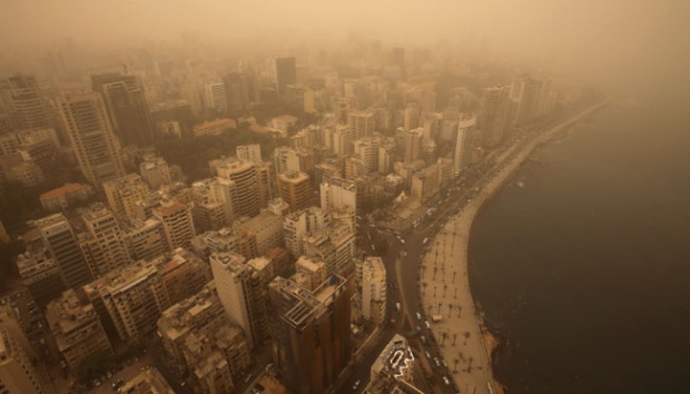 Deadly Sandstorm Hit Middle East - foto En.tempo.co
