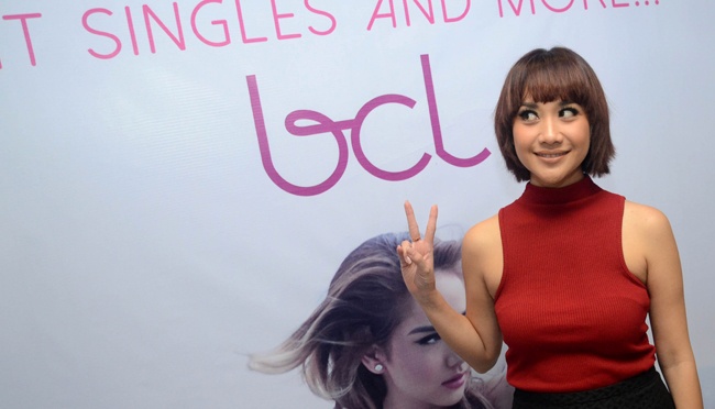 Pose-pose `Centil` BCL saat Rilis Album Terbaru | tempo.co