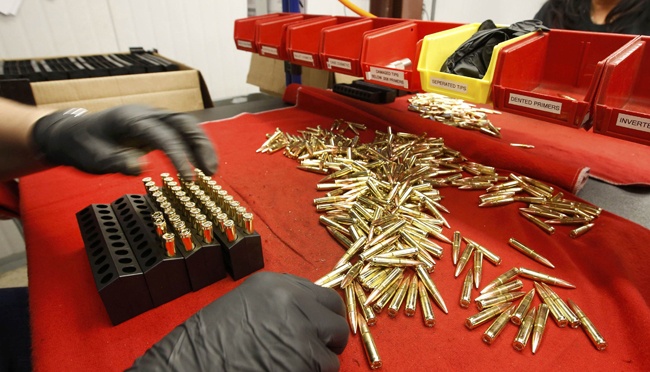 Intip Proses Pembuatan Peluru | tempo.co