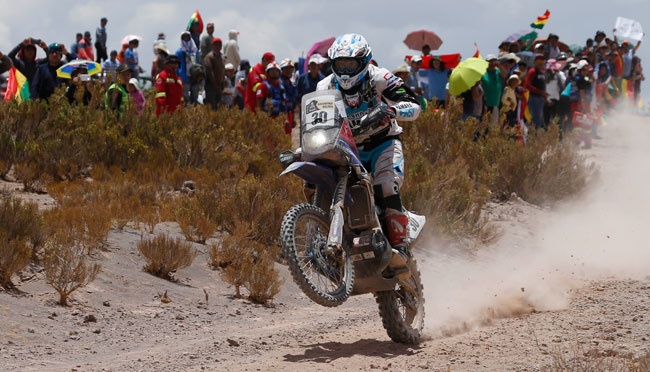 Garangnya Aksi Pembalap Rally Dakar 2016 Tembus Padang Tandus | tempo.co