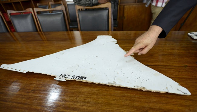 Begini Bentuk Puing Diduga MH370 di Mozambik | tempo.co