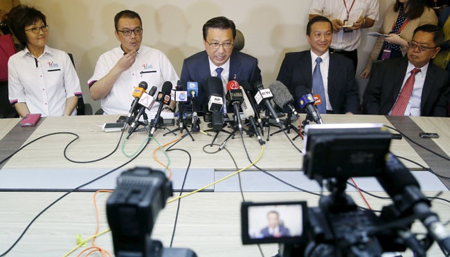 Begini Bentuk Puing Diduga MH370 di Mozambik | tempo.co