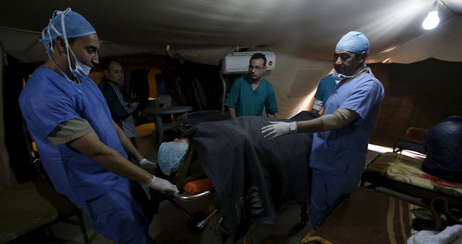 Anak-anak Suriah yang Lahir di Kamp Pengungsian | tempo.co