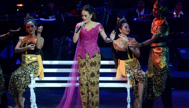 Hari Kartini, Penyanyi -penyanyi Cantik Tampil di Konser Sundari Sukoco ...