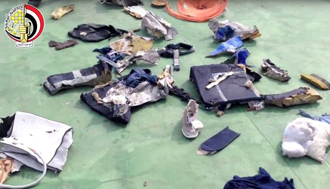 Puing-puing Pesawat EgyptAir Ditemukan di Laut Mediterania | tempo.co