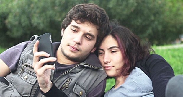 Selfitis Behavior; Classification and Causes of the Addiction of Taking ...