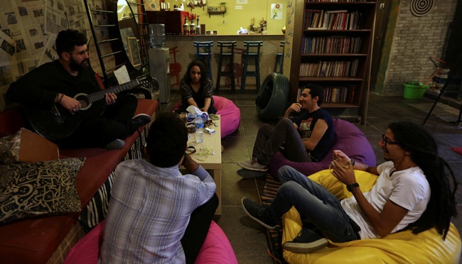 Intip Cara Unik Menghilangkan Stress di Mesir | tempo.co