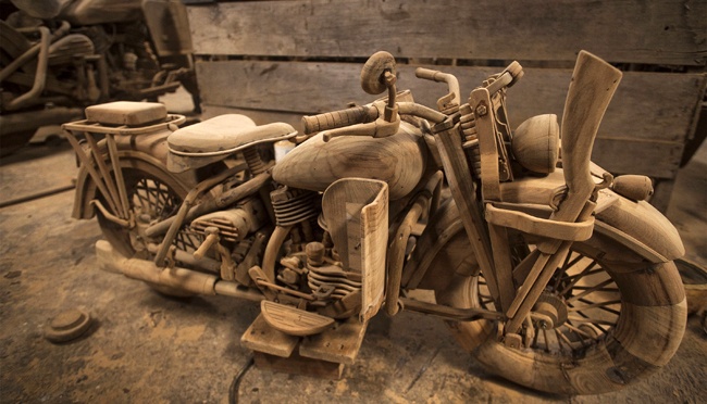 Menyulap Limbah Kayu Jati Menjadi Replika Motor Besar | tempo.co