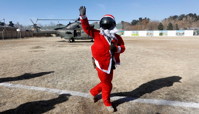 Begini Cara Tentara Rayakan Natal di Kamp Afganistan | tempo.co