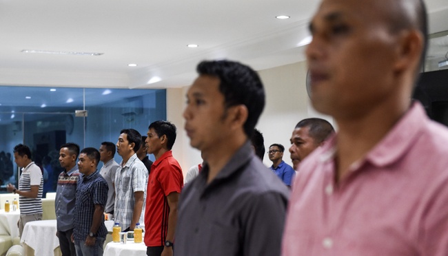 Pengampilan Sumpah dan Janji Wasit Piala Presiden 2017 | tempo.co