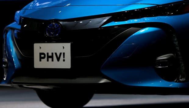 Toyota Perkenalkan Prius PHV di Jepang - foto Gooto.com