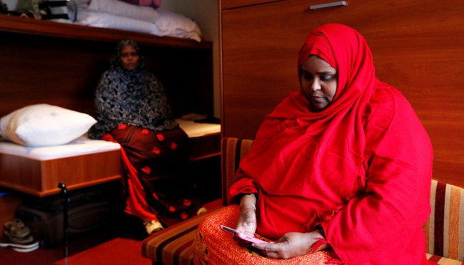 Hotel Apung Ini Jadi Tempat Singgah Bagi Imigran di Belanda | tempo.co