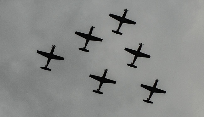 Ketangguhan Tim Aerobatik Kebanggaan RI, Jupiter TNI AU | tempo.co