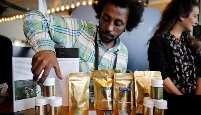 Mengunjungi Pameran Produk Ganja di Israel | tempo.co