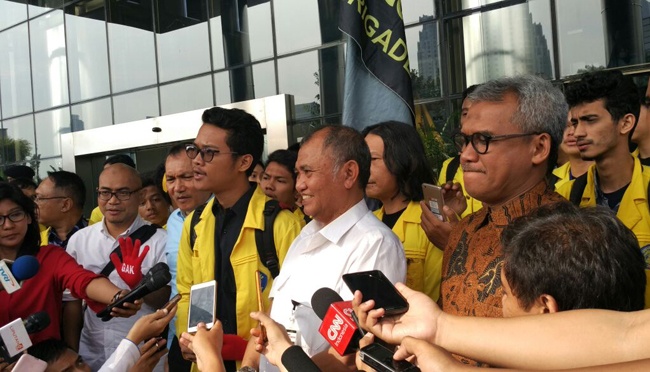 Busyro Muqoddas Dkk Ajukan Uji Materi Pansus DPR Hak Angket KPK | tempo.co