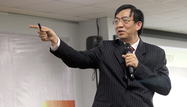 Kisah Rektor Universitas Surya Ditinggal Dosen dan Mahasiswanya | tempo.co