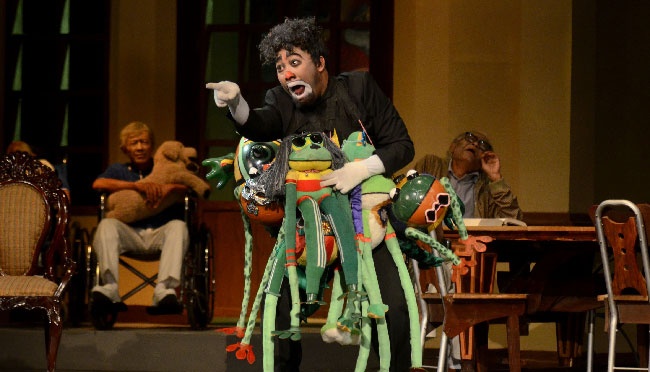 Teater Koma Pentaskan Lakon Warisan | tempo.co