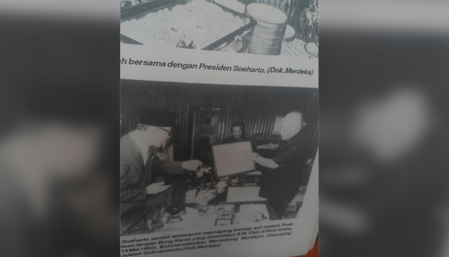 Teks Proklamasi 17 Agustus 1945 Tulisan Bung Karno Sempat Dibuang ...