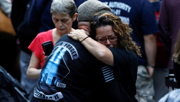 US Marks 9/11 Anniversary with Resolve, Tears and Hope - foto En.tempo.co