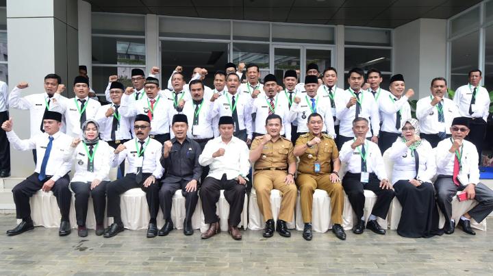 Wagub Uu Minta Kepala Desa Bangun Pola Pikir Lebih Baik ke Masyarakat ...