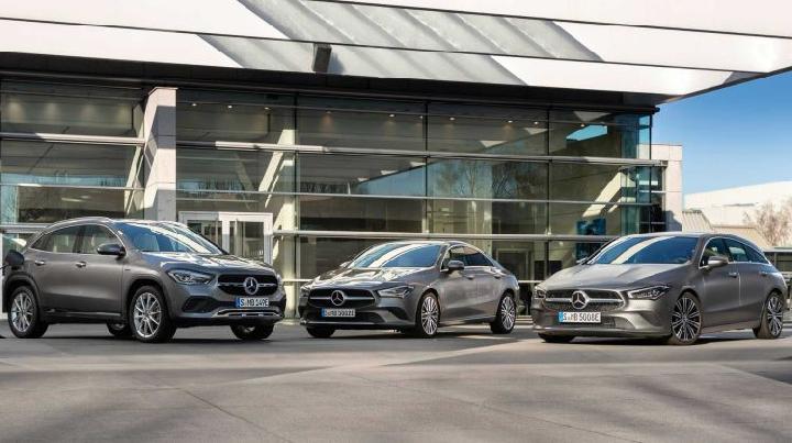 In Race for Efficient EVs; Mercedes Taps F1 Team to Keep Up with Tesla ...