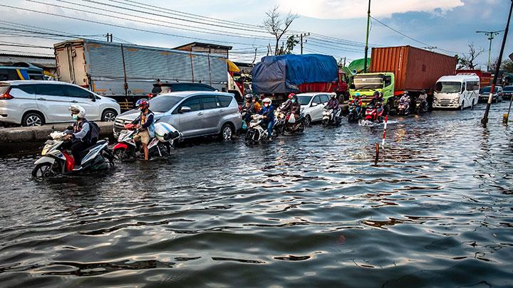 Flood Inundates Semarang City - News En.tempo.co