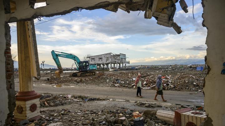 Indonesian Authority Reinforces Tsunami Mitigation Capacity in Southern ...