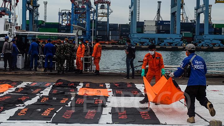 Search for Sriwijaya Air SJ182 Crash Victims Expanded to Untung Jawa ...