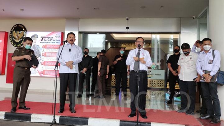 Govt Releases Handbook on ITE Law Implementation - News En.tempo.co