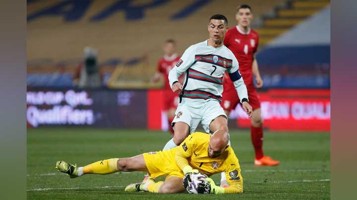 Raging Cristiano Ronaldo Storms Off as Portugal Denied Winner Against ...