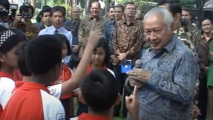 Soeharto Listed Among World's 10 Most Corrupt Presidents of All Time ...