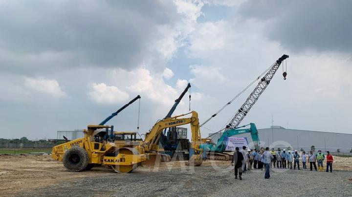 Luhut: 9 Foreign Firms to Invest in Tanah Kuning Industrial Zone - News ...