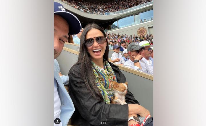 Go Public, Demi Moore Unggah Foto bareng Pacar, Daniel Humm - Cantika.com