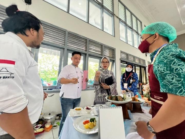 Kabupaten Kediri Gelar Cipta Menu Ikan | tempo.co