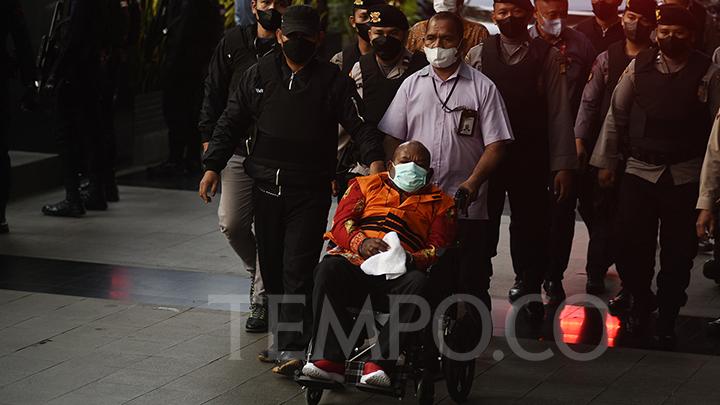 Legal Action against Lukas Enembe is to Uphold Justice, Says KPK - En ...