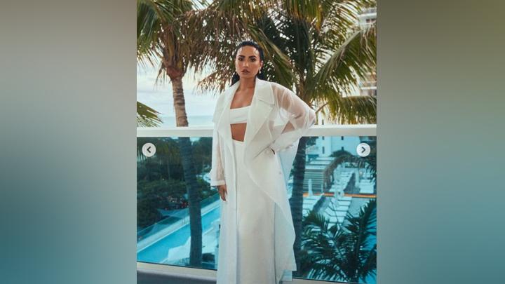 Tak Sekadar Penampilan, Ini Arti Gaya Rambut bagi Demi Lovato - Cantika.com