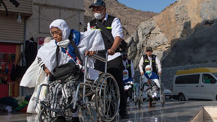 Religious Affairs Minister Suggests Pilgrims to Do Health Checks Before ...