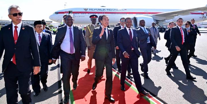 Kenyan Ministers Welcome Jokowi's Arrival in Nairobi - En.tempo.co