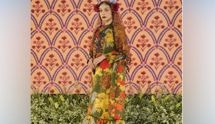 Rayakan 10 Tahun, Brand Modest Heaven Lights Rilis Koleksi Paduan Etnik ...