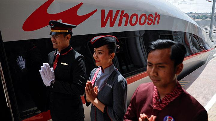 Whoosh Feeder Train in Padalarang Starts Operation - News En.tempo.co