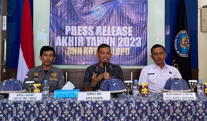Bea Cukai Malili dan BNN Kota Palopo Gagalkan Pengiriman Ganja | tempo.co