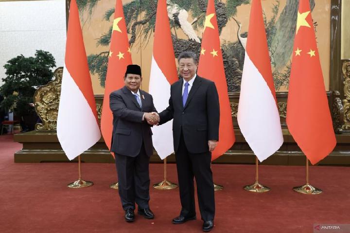 Prabowo Meets Chinese Premier Li Qiang to Strengthen Bilateral ...